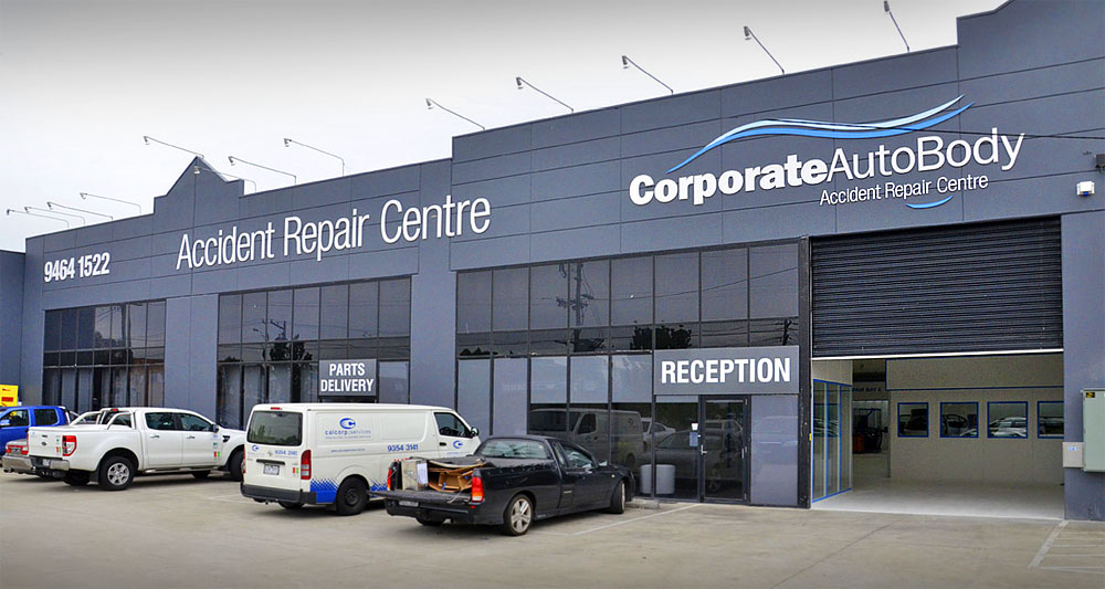 Workshop-Outside - Corporate Autobody